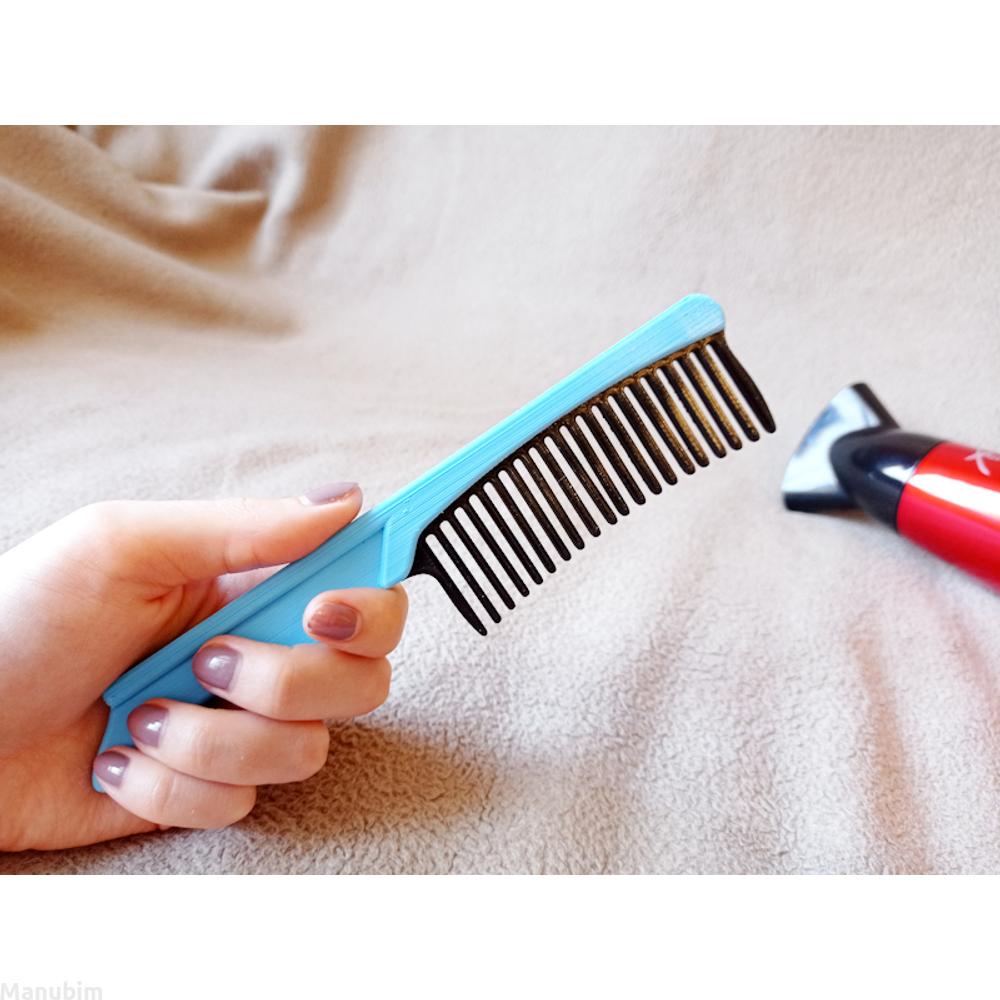 Customized comb, engraved with name, large-toothed, long, flat