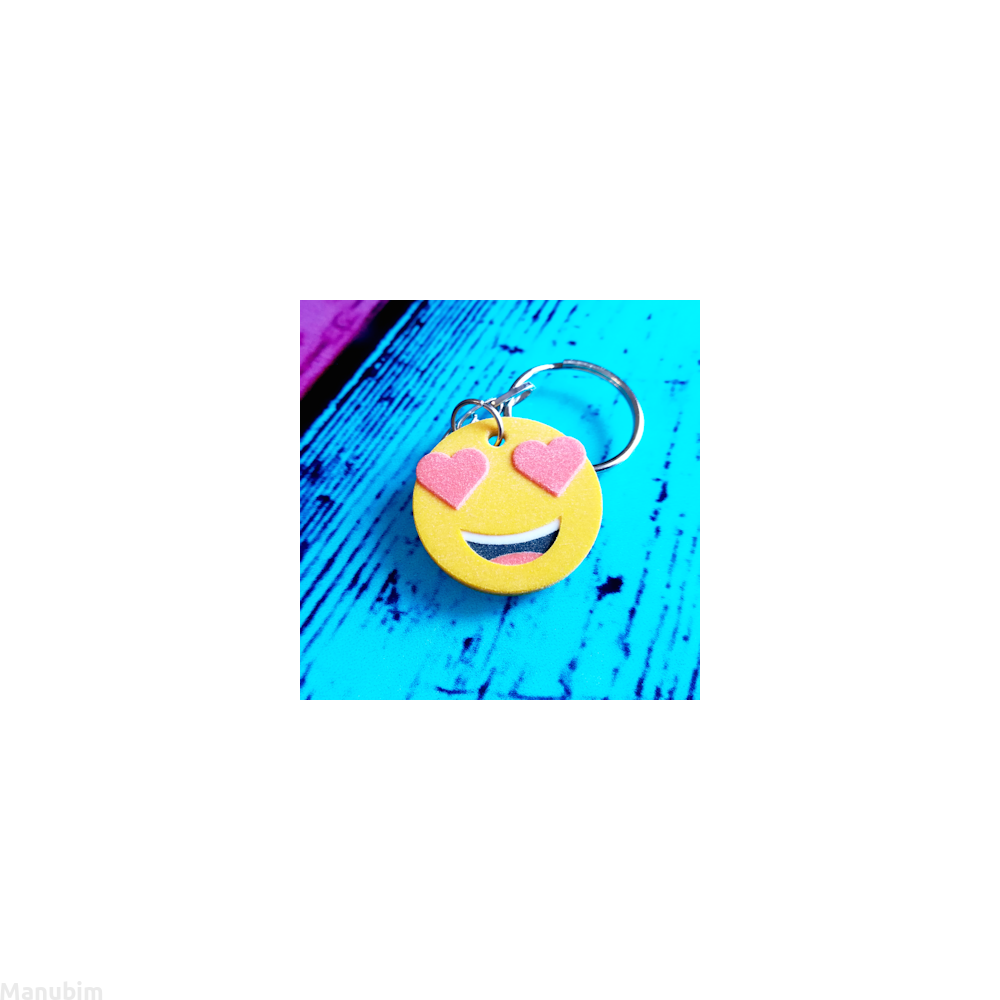 3D printed Smiling Face With Heart-Eyes Emoji Keychain - creative gift ...