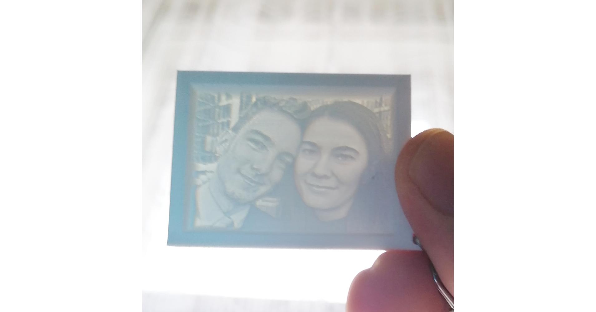 Lithophane Keychain, rectangular - Custom 3D Printed Photo | Manubim
